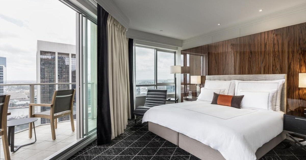 Swissotel Sydney is your best CBD date night base | Roomer